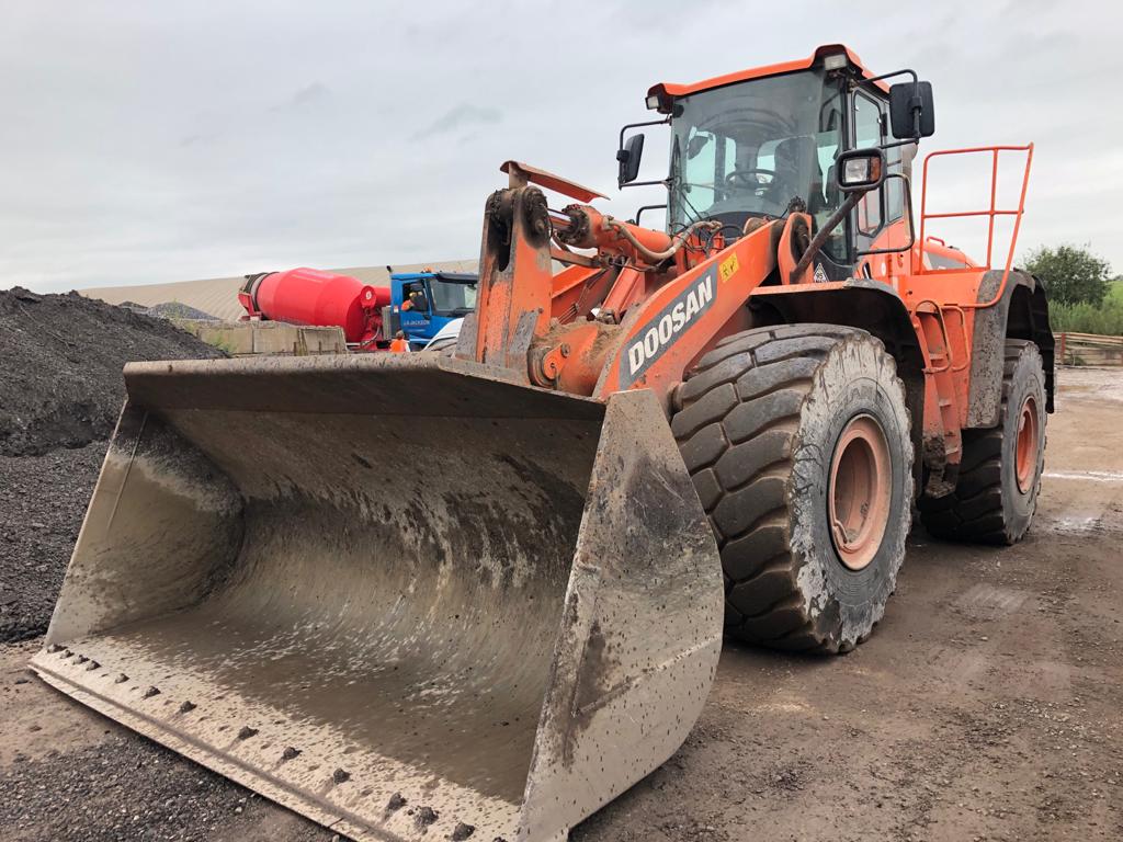 Second Hand Construction Equipment Dealers | Buy Used Construction ...